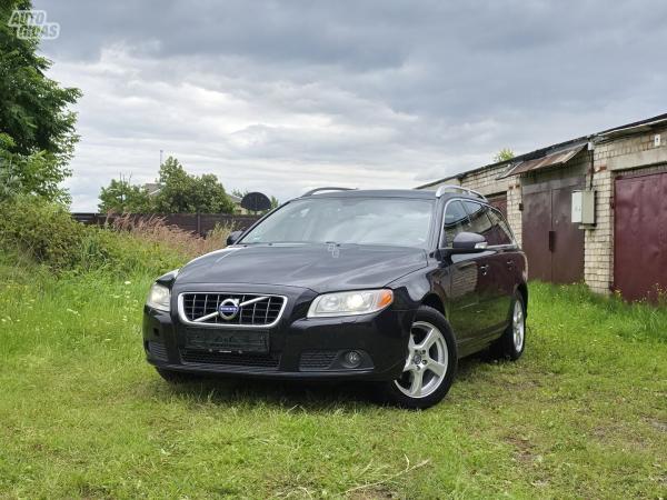 Black Volvo V70 2011 in Kaunas, with an engine capacity of 2.00 L and mileage of 272 thousand km for 4450 €, photo 1 on AUTOMOTO.COM.LV