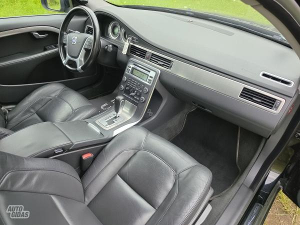 Black Volvo V70 2011 in Kaunas, with an engine capacity of 2.00 L and mileage of 272 thousand km for 4450 €, photo 9 on AUTOMOTO.COM.LV