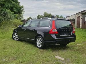Black Volvo V70 2011 in Kaunas, with an engine capacity of 1.98 L and mileage of 272 thousand km for 4650 €, photo 9 on AUTOMOTO.COM.LV