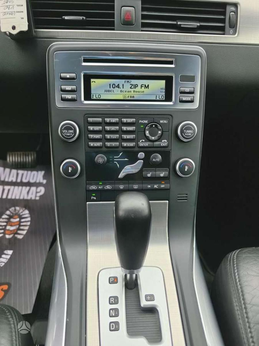 Black Volvo V70 2011 in Kaunas, with an engine capacity of 1.98 L and mileage of 272 thousand km for 4650 €, photo 14 on AUTOMOTO.COM.LV