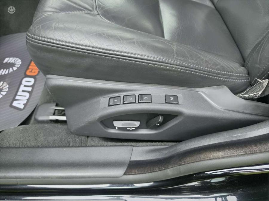 Black Volvo V70 2011 in Kaunas, with an engine capacity of 1.98 L and mileage of 272 thousand km for 4650 €, photo 20 on AUTOMOTO.COM.LV