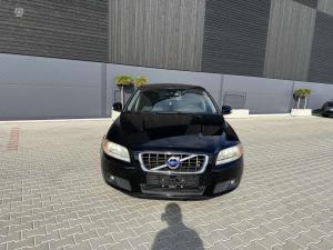 Melns Volvo V70 2011 Šauļi, ar dzinēja tilpumu 1.98 L un nobraukumu 300 tūkst. km par 2950 €, foto 3 vietnē AUTOMOTO.COM.LV