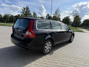 Melns Volvo V70 2011 Šauļi, ar dzinēja tilpumu 1.98 L un nobraukumu 300 tūkst. km par 2950 €, foto 7 vietnē AUTOMOTO.COM.LV