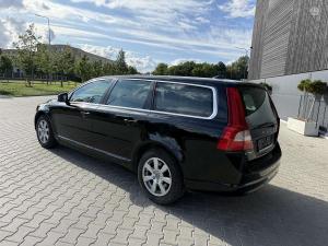 Melns Volvo V70 2011 Šauļi, ar dzinēja tilpumu 1.98 L un nobraukumu 300 tūkst. km par 2950 €, foto 9 vietnē AUTOMOTO.COM.LV