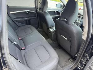 Melns Volvo V70 2011 Šauļi, ar dzinēja tilpumu 1.98 L un nobraukumu 300 tūkst. km par 2950 €, foto 12 vietnē AUTOMOTO.COM.LV
