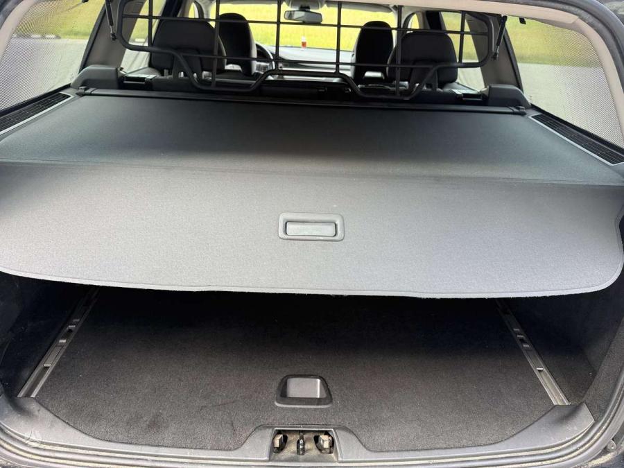 Melns Volvo V70 2011 Šauļi, ar dzinēja tilpumu 1.98 L un nobraukumu 300 tūkst. km par 2950 €, foto 17 vietnē AUTOMOTO.COM.LV