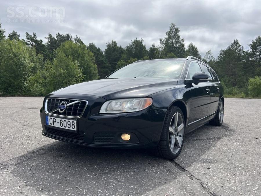 Melns Volvo V70 2011 Jūrmala, ar dzinēja tilpumu 2.40 L un nobraukumu 348 tūkst. km par 6300 €, foto 5 vietnē AUTOMOTO.COM.LV