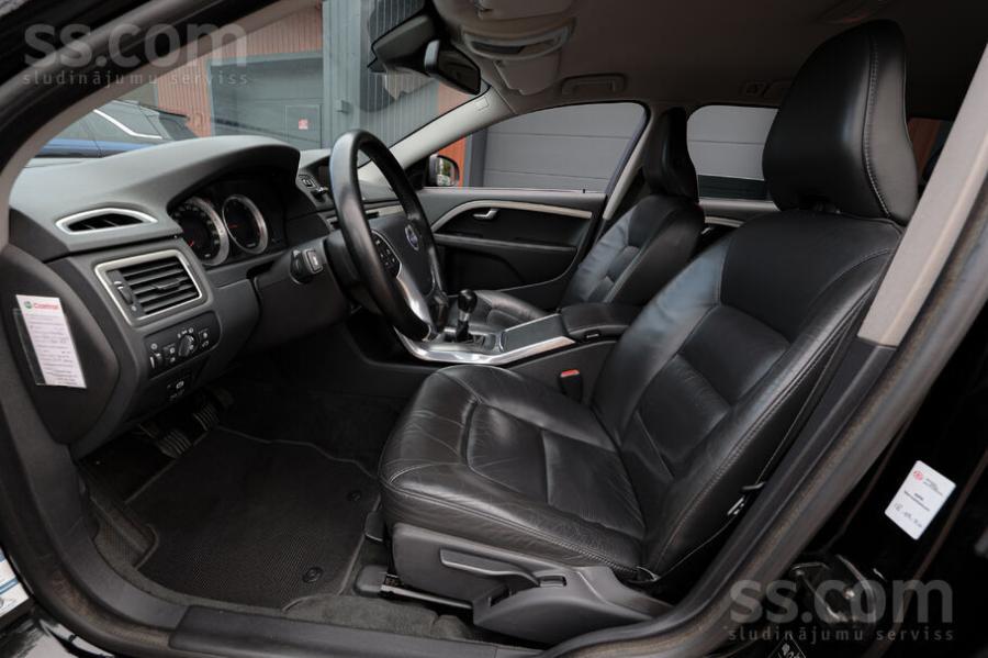Melns Volvo V70 2011 Jelgava, ar dzinēja tilpumu 2.00 L un nobraukumu 0 tūkst. km par 6990 €, foto 8 vietnē AUTOMOTO.COM.LV