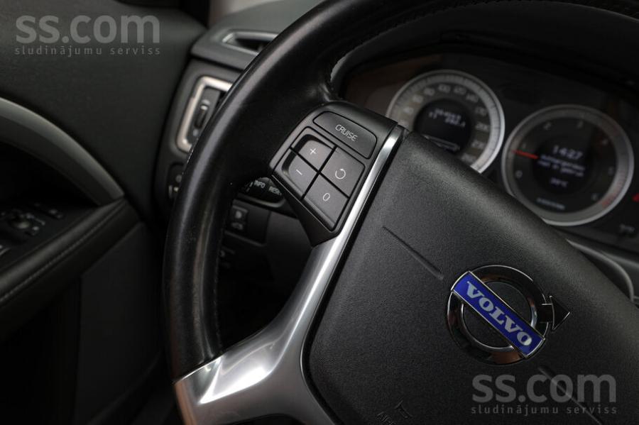 Melns Volvo V70 2011 Jelgava, ar dzinēja tilpumu 2.00 L un nobraukumu 0 tūkst. km par 6990 €, foto 21 vietnē AUTOMOTO.COM.LV