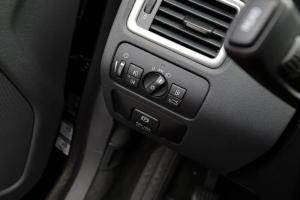 Black Volvo V70 2011 in Jelgava, with an engine capacity of 2.00 L and mileage of 304 thousand km for 6990 €, photo 22 on AUTOMOTO.COM.LV