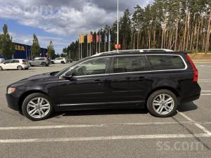 Melns Volvo V70 2011 Rīga, ar dzinēja tilpumu 2.00 L un nobraukumu 376 tūkst. km par 5000 €, foto 5 vietnē AUTOMOTO.COM.LV