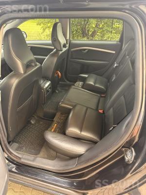 Melns Volvo V70 2011 Rīga, ar dzinēja tilpumu 2.00 L un nobraukumu 376 tūkst. km par 5000 €, foto 12 vietnē AUTOMOTO.COM.LV
