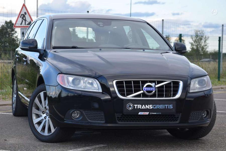 Black Volvo V70 2011 in Vilnius, with an engine capacity of 1.60 L and mileage of 289 thousand km for 4650 €, photo 4 on AUTOMOTO.COM.LV