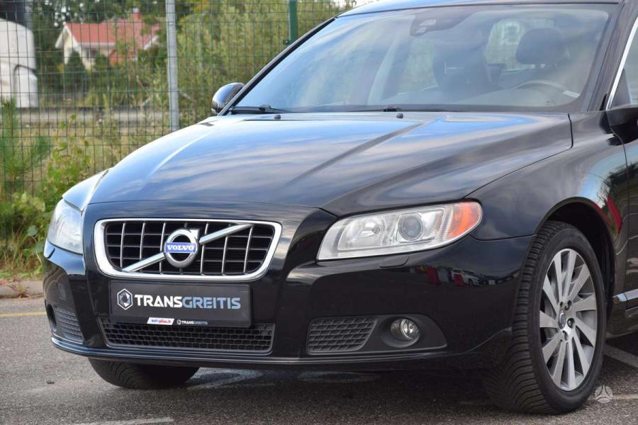 Black Volvo V70 2011 in Vilnius, with an engine capacity of 1.60 L and mileage of 289 thousand km for 4650 €, photo 7 on AUTOMOTO.COM.LV