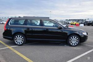 Black Volvo V70 2011 in Vilnius, with an engine capacity of 1.60 L and mileage of 289 thousand km for 4650 €, photo 12 on AUTOMOTO.COM.LV