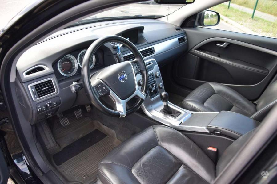 Black Volvo V70 2011 in Vilnius, with an engine capacity of 1.60 L and mileage of 289 thousand km for 4650 €, photo 15 on AUTOMOTO.COM.LV