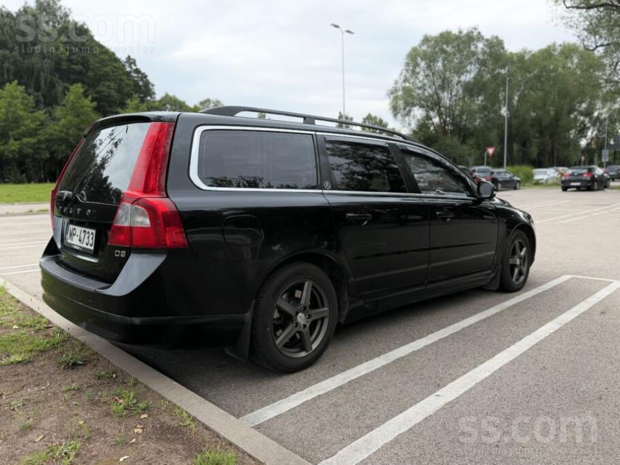 Черный Вольво В70 2011 в Рига, объемом двигателя 2.00 л и пробегом 292 тыс. км за 4250 €, фото 4 на AUTOMOTO.COM.LV