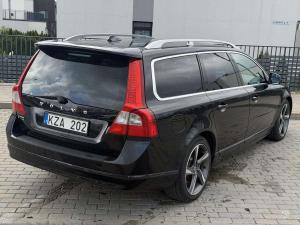 Black Volvo V70 2011 in Vilnius, with an engine capacity of 1.98 L and mileage of 380 thousand km for 2500 €, photo 14 on AUTOMOTO.COM.LV