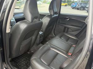 Black Volvo V70 2011 in Vilnius, with an engine capacity of 1.98 L and mileage of 380 thousand km for 2500 €, photo 15 on AUTOMOTO.COM.LV