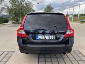 Melns Volvo V70 2011 Viļņa, ar dzinēja tilpumu 2.40 L un nobraukumu 291 tūkst. km par 5250 €, foto 3 vietnē AUTOMOTO.COM.LV
