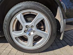 Melns Volvo V70 2011 Viļņa, ar dzinēja tilpumu 2.40 L un nobraukumu 291 tūkst. km par 5250 €, foto 9 vietnē AUTOMOTO.COM.LV