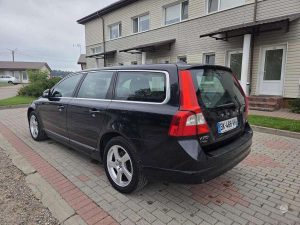 Melns Volvo V70 2011 Viļņa, ar dzinēja tilpumu 1.98 L un nobraukumu 252 tūkst. km par 4900 €, foto 7 vietnē AUTOMOTO.COM.LV