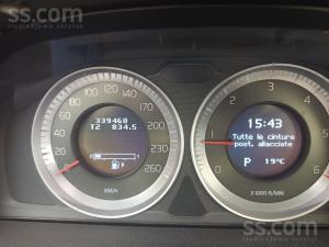Black Volvo V70 2011 in Jurmala, with an engine capacity of 2.00 L and mileage of 331 thousand km for 2199 €, photo 6 on AUTOMOTO.COM.LV