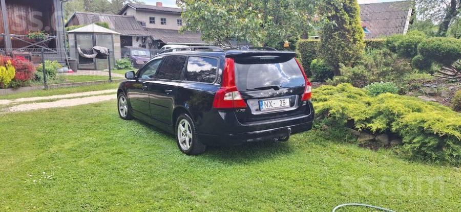 Melns Volvo V70 2012 Rīga, ar dzinēja tilpumu 2.50 L un nobraukumu 0 tūkst. km par 6500 €, foto 11 vietnē AUTOMOTO.COM.LV