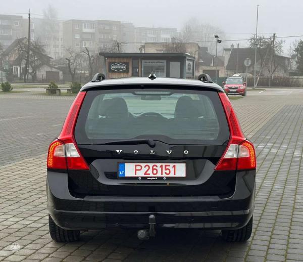 Melns Volvo V70 2012 Viļņa, ar dzinēja tilpumu 1.98 L un nobraukumu 298 tūkst. km par 5999 €, foto 6 vietnē AUTOMOTO.COM.LV