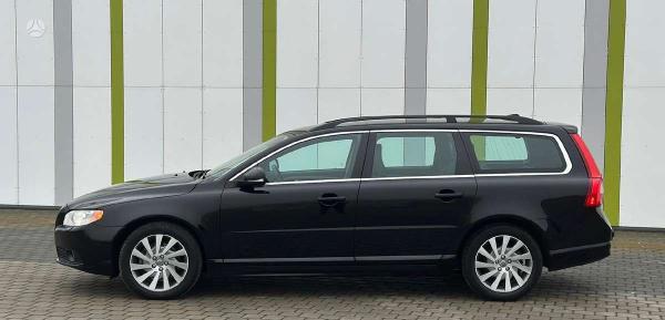 Melns Volvo V70 2012 Viļņa, ar dzinēja tilpumu 1.98 L un nobraukumu 298 tūkst. km par 5999 €, foto 10 vietnē AUTOMOTO.COM.LV