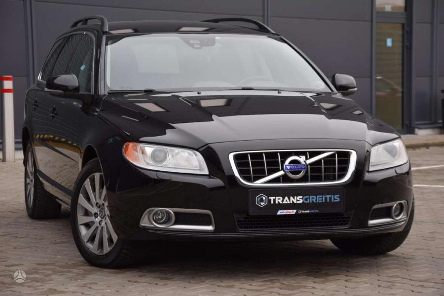 Black Volvo V70 2012 in Vilnius, with an engine capacity of 1.60 L and mileage of 249 thousand km for 5600 €, photo 3 on AUTOMOTO.COM.LV
