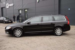 Black Volvo V70 2012 in Vilnius, with an engine capacity of 1.60 L and mileage of 249 thousand km for 5600 €, photo 7 on AUTOMOTO.COM.LV