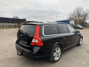 Black Volvo V70 2012 in Marijampole, with an engine capacity of 1.56 L and mileage of 231 thousand km for 3950 €, photo 4 on AUTOMOTO.COM.LV