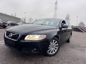 Melns Volvo V70 2012 Alīta, ar dzinēja tilpumu 1.98 L un nobraukumu 284 tūkst. km par 6200 €, foto 4 vietnē AUTOMOTO.COM.LV