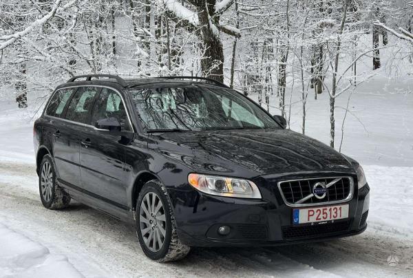Black Volvo V70 2012 in Raseiniai, with an engine capacity of 1.98 L and mileage of 295 thousand km for 5750 €, photo 7 on AUTOMOTO.COM.LV