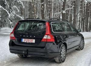 Black Volvo V70 2012 in Raseiniai, with an engine capacity of 1.98 L and mileage of 295 thousand km for 5750 €, photo 4 on AUTOMOTO.COM.LV