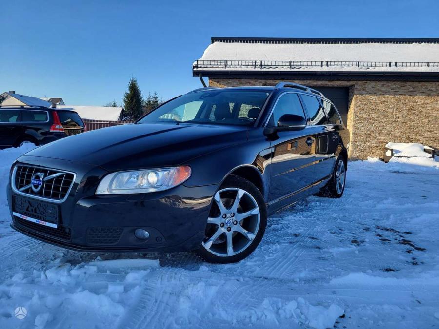 Black Volvo V70 2012 in Vilnius, with an engine capacity of 1.98 L and mileage of 287 thousand km for 6250 €, photo 25 on AUTOMOTO.COM.LV