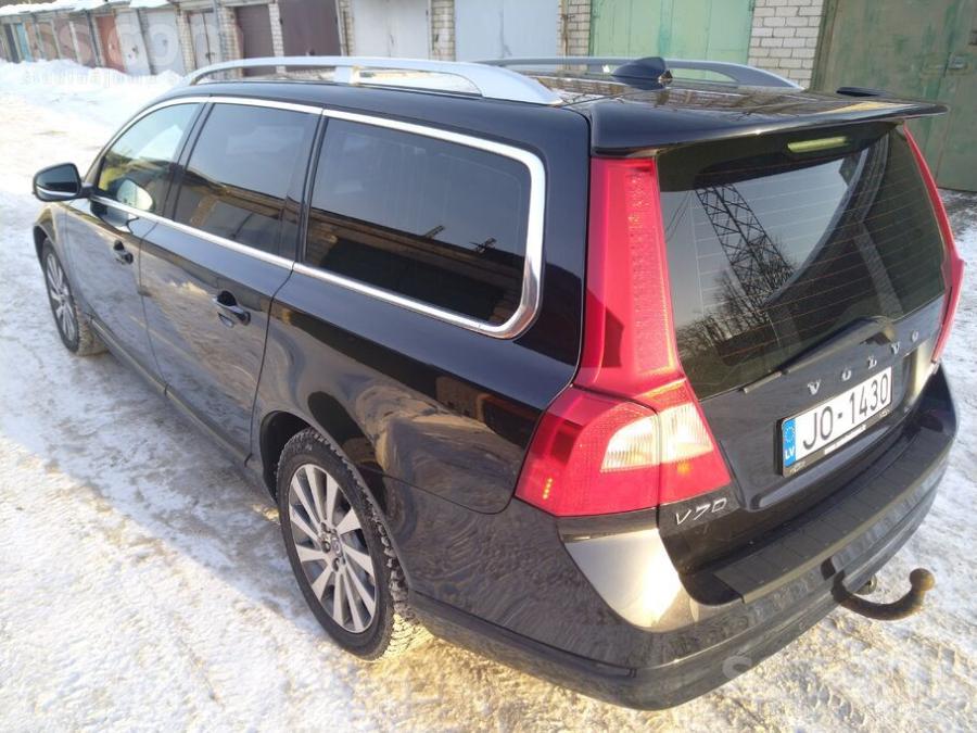 Black Volvo V70 2012 in Riga, with an engine capacity of 2.00 L and mileage of 363 thousand km for 6500 €, photo 1 on AUTOMOTO.COM.LV