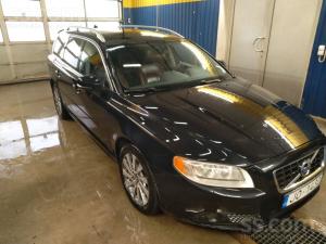 Black Volvo V70 2012 in Riga, with an engine capacity of 2.00 L and mileage of 363 thousand km for 6500 €, photo 2 on AUTOMOTO.COM.LV
