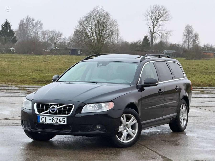 Melns Volvo V70 2012 Rīga, ar dzinēja tilpumu 2.40 L un nobraukumu 320 tūkst. km par 6450 €, foto 3 vietnē AUTOMOTO.COM.LV