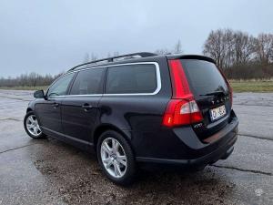 Melns Volvo V70 2012 Rīga, ar dzinēja tilpumu 2.40 L un nobraukumu 320 tūkst. km par 6450 €, foto 6 vietnē AUTOMOTO.COM.LV