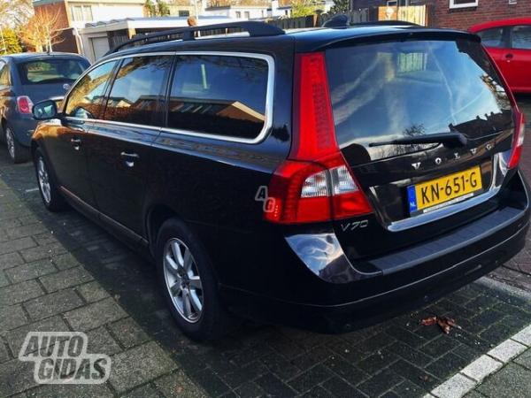 Melns Volvo V70 2012 Ariogala, ar dzinēja tilpumu 2.00 L un nobraukumu 359 tūkst. km par 5200 €, foto 2 vietnē AUTOMOTO.COM.LV