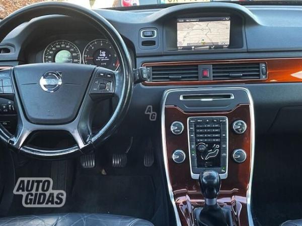 Melns Volvo V70 2012 Ariogala, ar dzinēja tilpumu 2.00 L un nobraukumu 359 tūkst. km par 5200 €, foto 7 vietnē AUTOMOTO.COM.LV