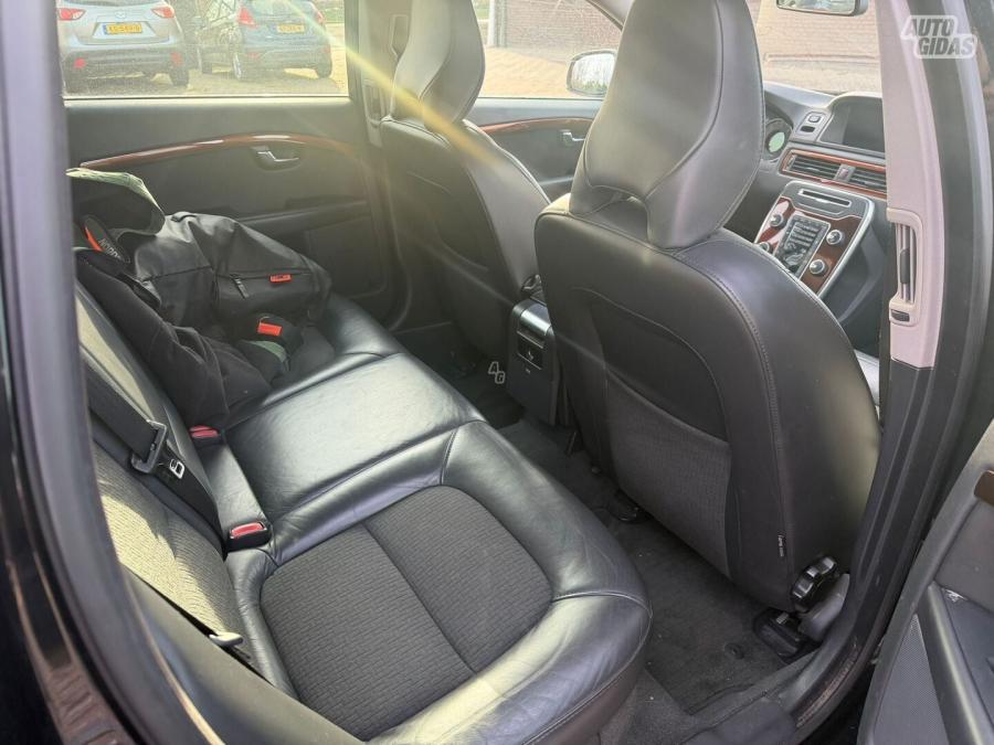 Melns Volvo V70 2012 Ariogala, ar dzinēja tilpumu 2.00 L un nobraukumu 359 tūkst. km par 5200 €, foto 10 vietnē AUTOMOTO.COM.LV