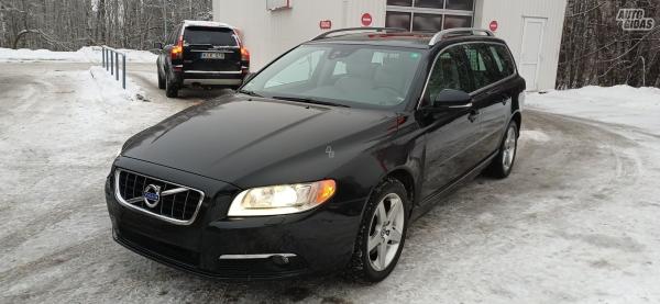Melns Volvo V70 2012 Kauņa, ar dzinēja tilpumu 2.00 L un nobraukumu 278 tūkst. km par 5950 €, foto 1 vietnē AUTOMOTO.COM.LV