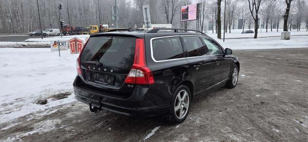 Melns Volvo V70 2012 Kauņa, ar dzinēja tilpumu 1.98 L un nobraukumu 257 tūkst. km par 5900 €, foto 5 vietnē AUTOMOTO.COM.LV