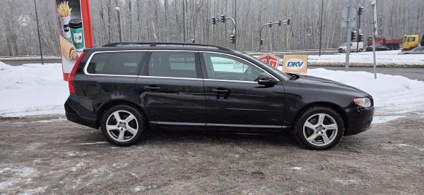 Melns Volvo V70 2012 Kauņa, ar dzinēja tilpumu 1.98 L un nobraukumu 257 tūkst. km par 5900 €, foto 6 vietnē AUTOMOTO.COM.LV
