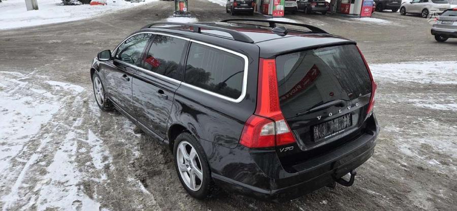 Black Volvo V70 2012 in Kaunas, with an engine capacity of 1.98 L and mileage of 257 thousand km for 5900 €, photo 10 on AUTOMOTO.COM.LV