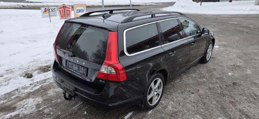 Black Volvo V70 2012 in Kaunas, with an engine capacity of 1.98 L and mileage of 257 thousand km for 5900 €, photo 11 on AUTOMOTO.COM.LV