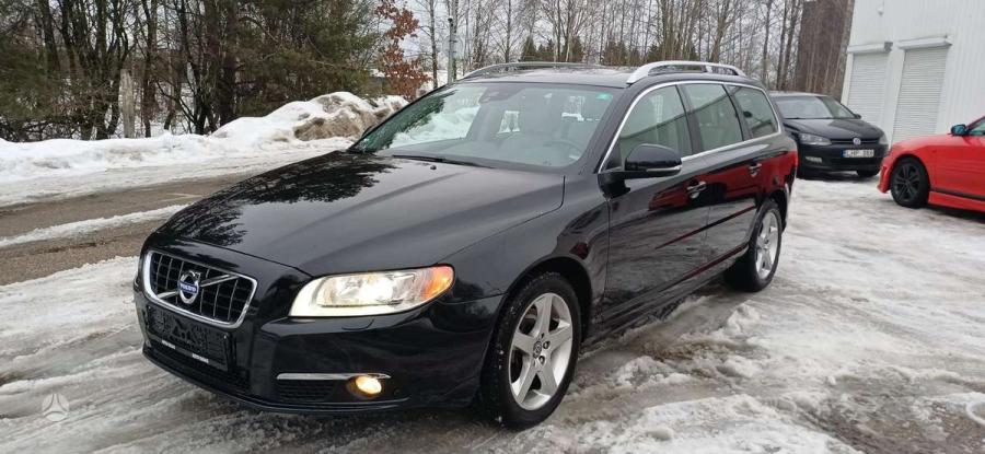 Black Volvo V70 2012 in Kaunas, with an engine capacity of 1.98 L and mileage of 278 thousand km for 6400 €, photo 1 on AUTOMOTO.COM.LV